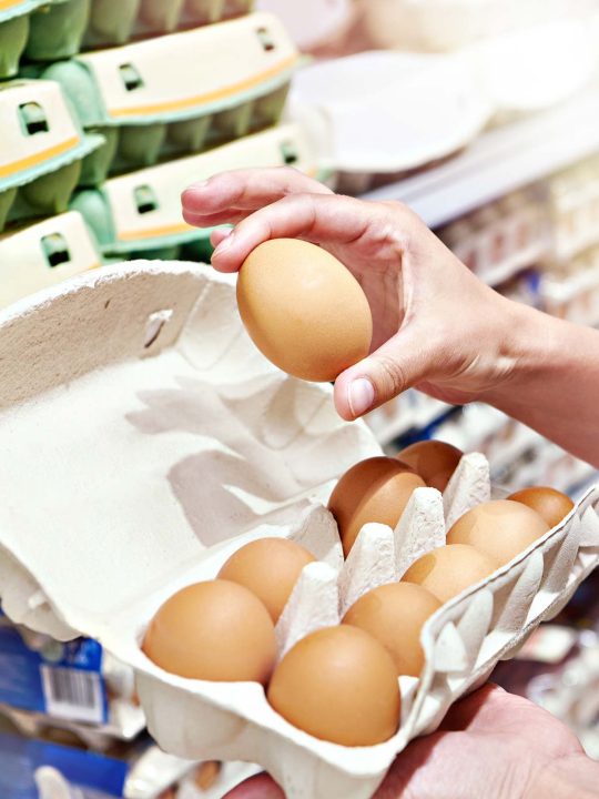 How to Store Eggs: Fridge, Countertop, or Freezer?