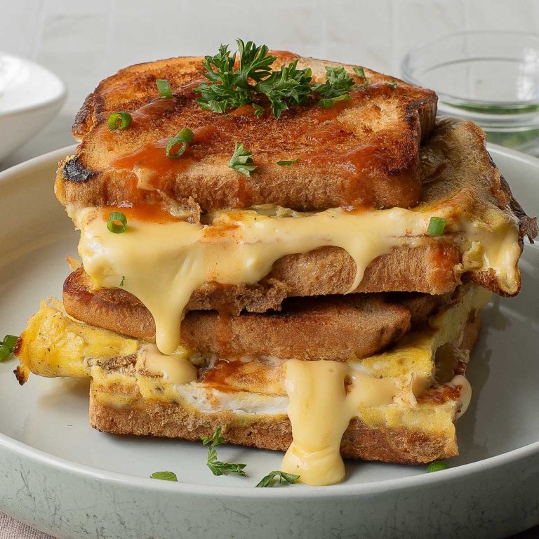 One-Pan Egg Sandwich